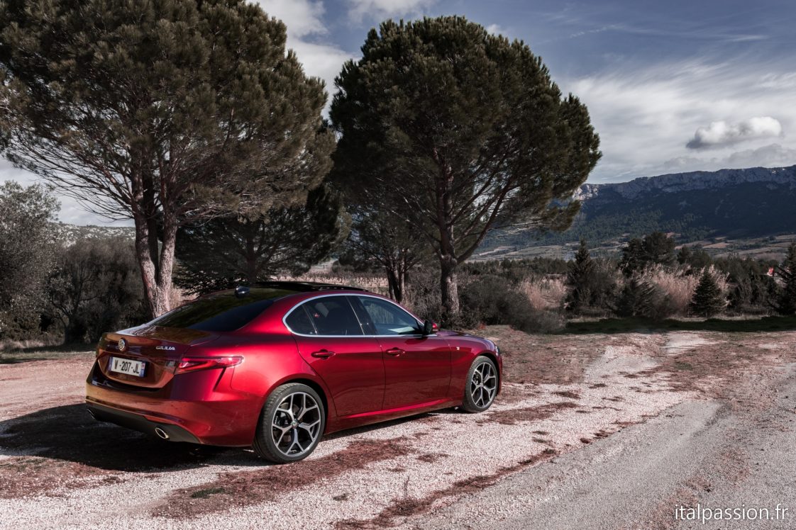 2020 Alfa Romeo Giulia test drive: the Italian sedan's charm still ...