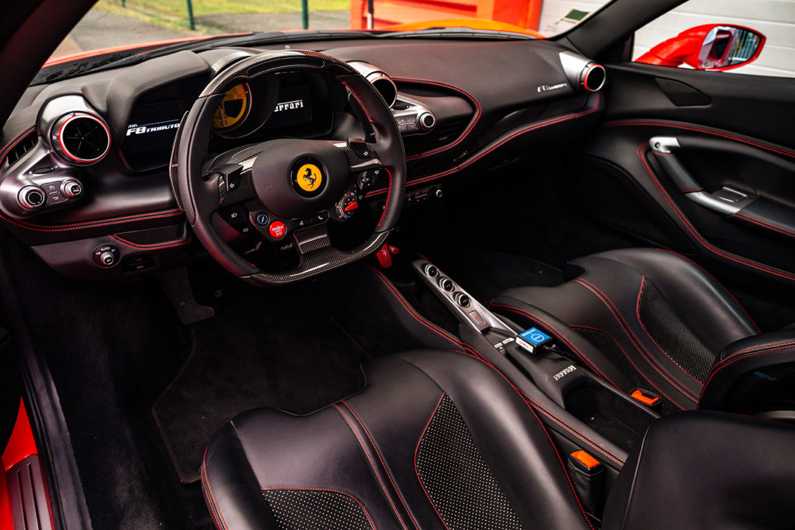 Gift idea: a Ferrari driving experience! - ItalPassion