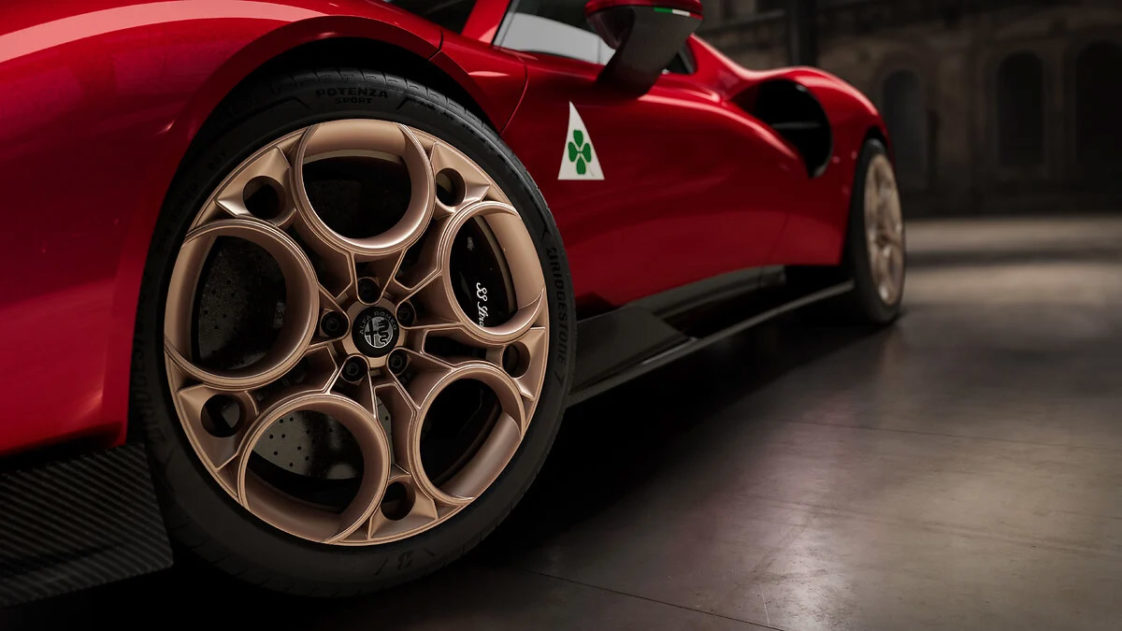 La 33 Stradale n’est que le début : Alfa Romeo lancera d'autres ...
