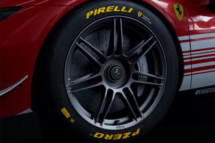 Ferrari 296 Challenge: the race car that won't give in to hybrids ...