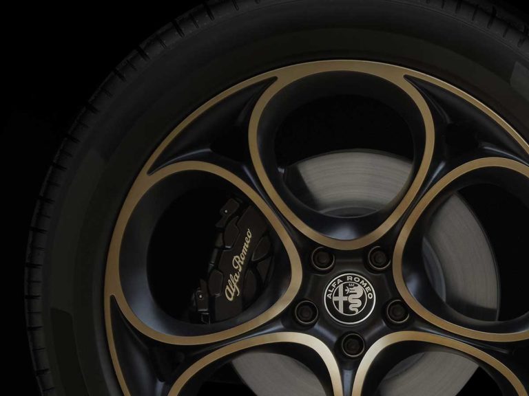 Alfa Romeo: Entdecken Sie die neue Limited Edition Intensa 2025 ...