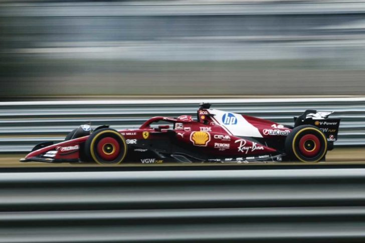 F1 Ferrari SF-25: Hier sind die ersten Fotos und das offizielle Video des Autos auf der Strecke ...