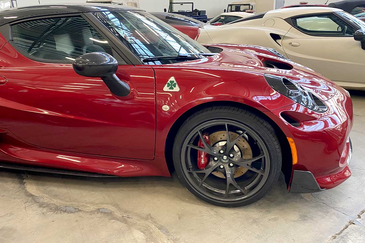Alfa Romeo 4C Quadrifoglio : on a vu ce modèle très rare et jamais ...
