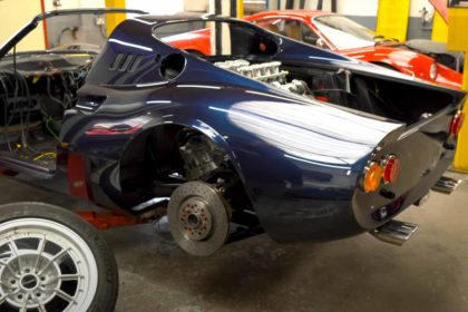 Restomod Ferrari Dino: a masterpiece with the 328 engine... and another ...