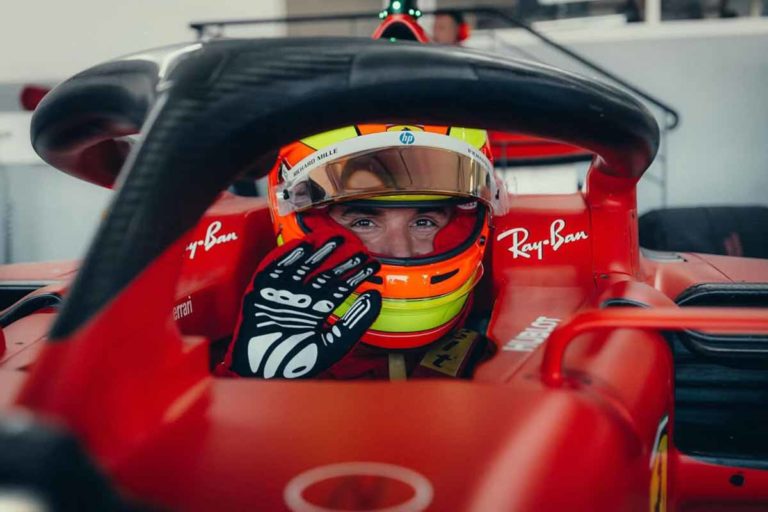 F1: Lewis Hamilton's first official photo at Ferrari and its hidden ...