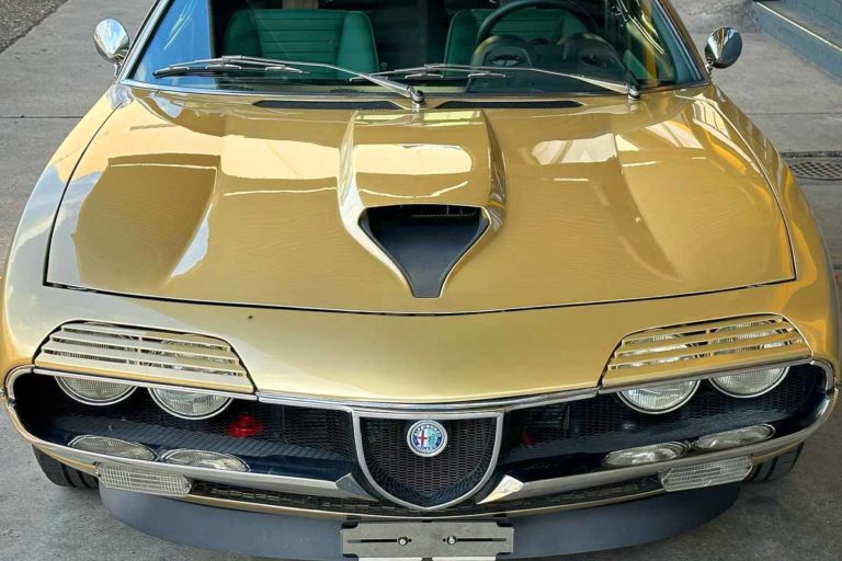 This Alfa Romeo Montreal "Flatplane" gets a modified 350 hp V8 that ...