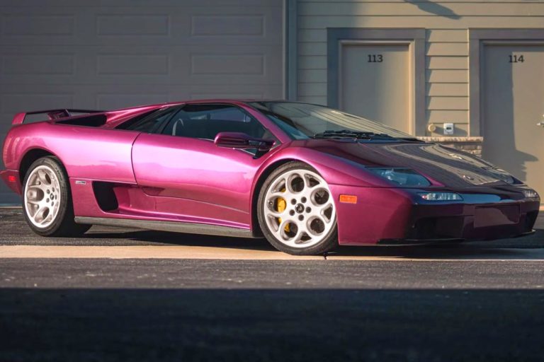 ECCENTRICA V12: a Lamborghini Diablo restomod, 3 versions "Titan ...