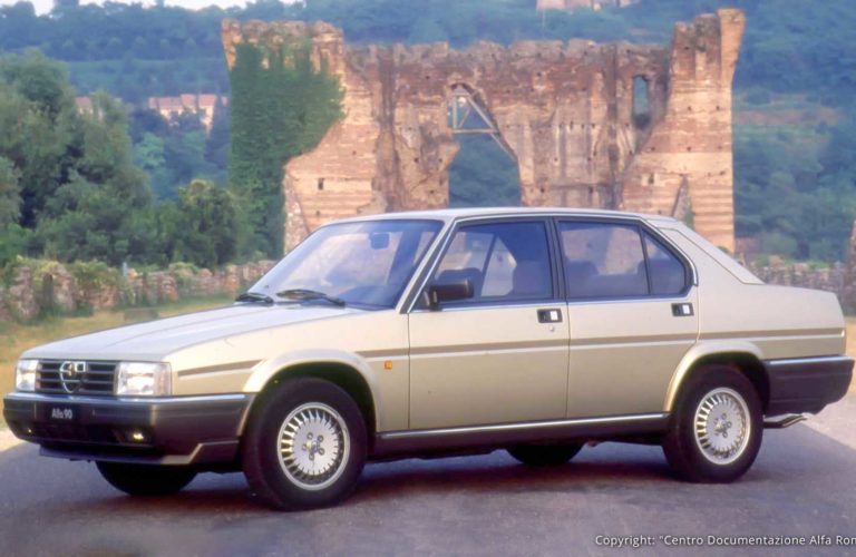 40 years ago, the Alfa Romeo 90 inaugurated active aerodynamics before ...