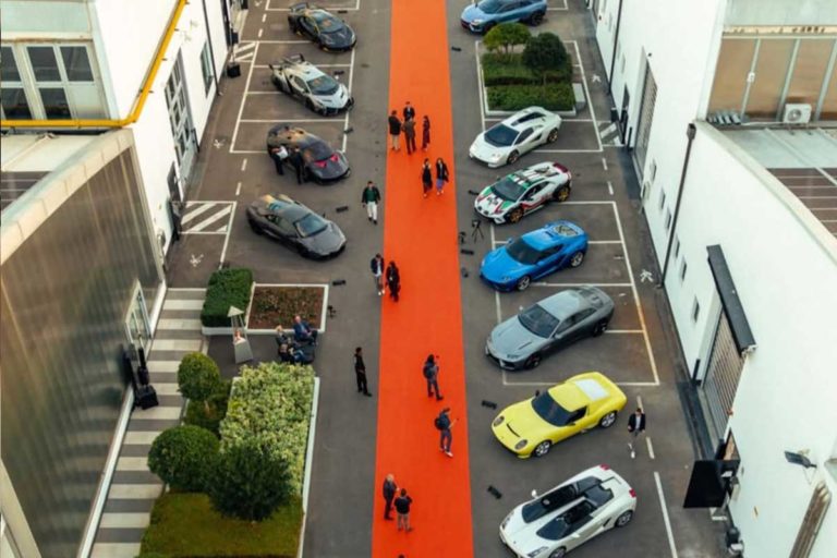 Lamborghini celebrates anniversary with groundbreaking concept: "it ...