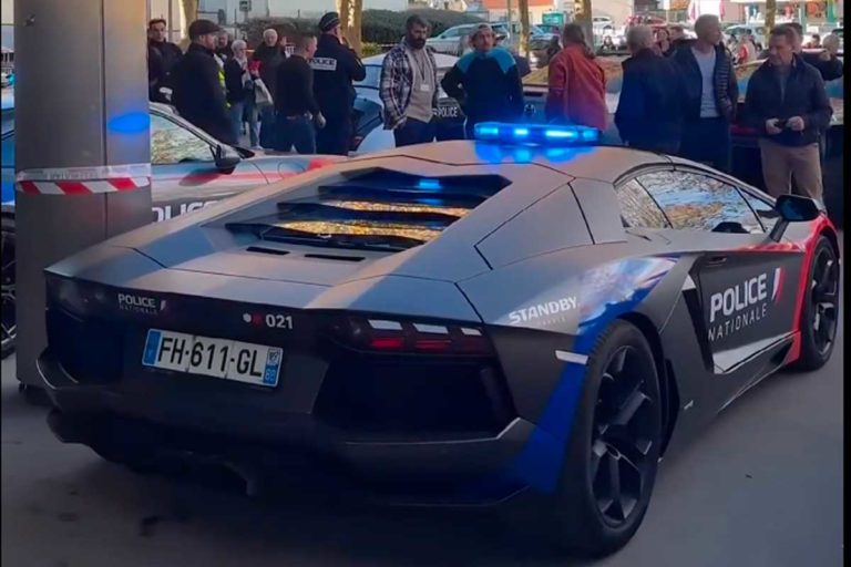 Una Lamborghini Aventador per la polizia francese! - ItalPassion
