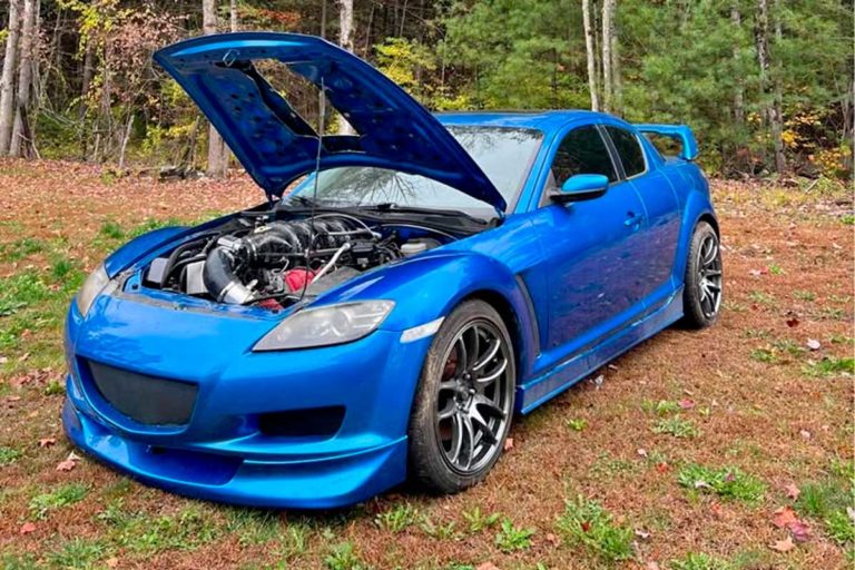 Insolite : aux USA, une Mazda RX-8 cache un moteur V8 Maserati, et elle ...