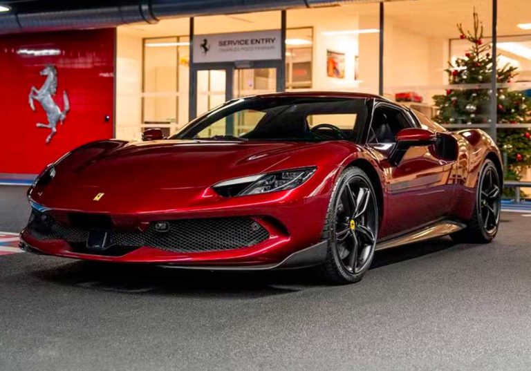 Le pilote de F1 Esteban Ocon vend sa Ferrari 296 GTB car il a ...