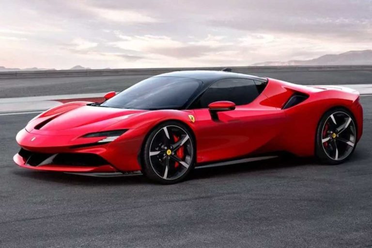 Ferrari SF90: price, technical data