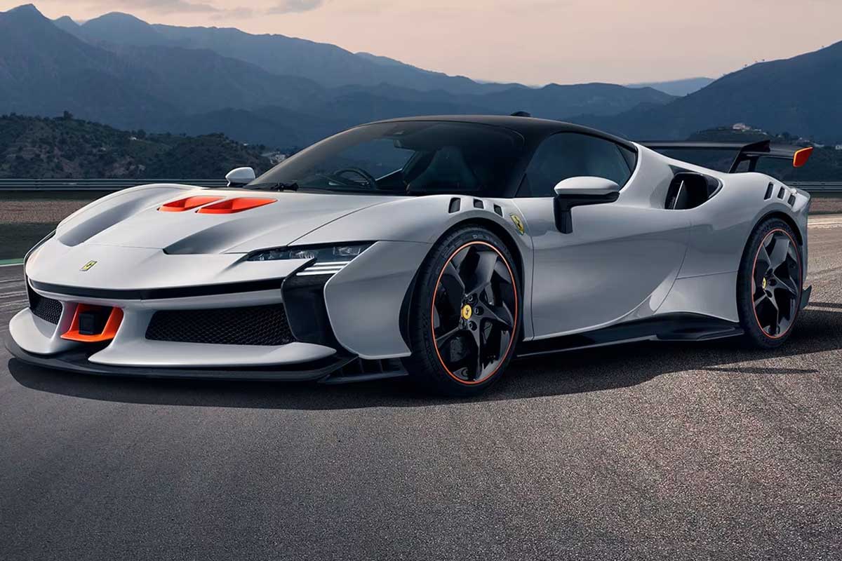 Ferrari SF90: price, technical data